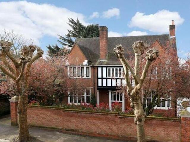 4 Bedroom Detached House For Sale In Wimbledon