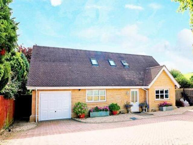 4 Bedroom Detached House For Sale In Winchcombe