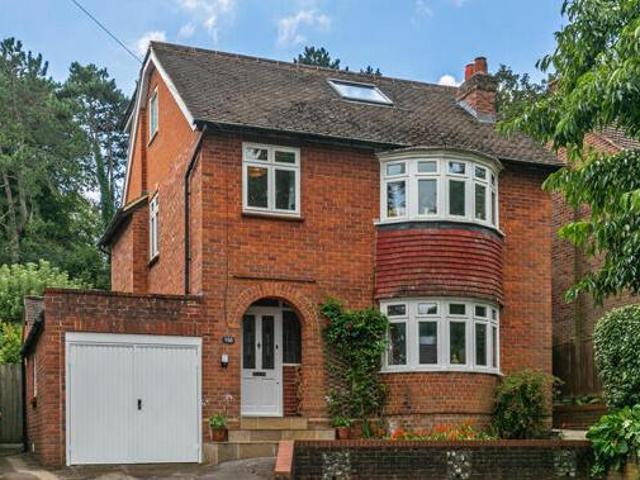 4 Bedroom Detached House For Sale In Winchester