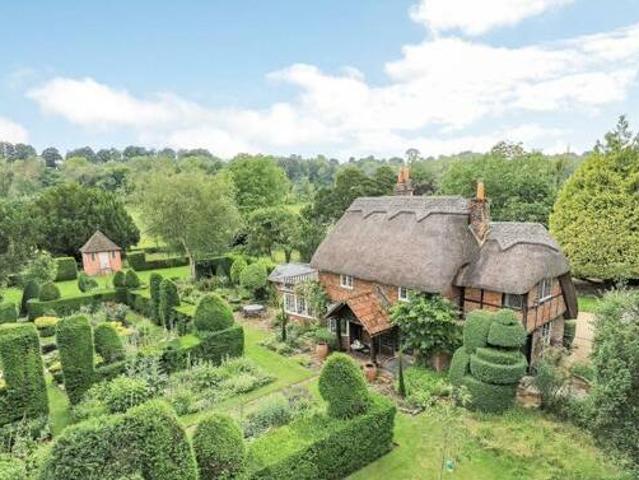 4 Bedroom Detached House For Sale In Winchester, Hampshire