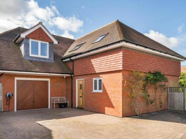 4 Bedroom Detached House For Sale In Winchester, Hampshire