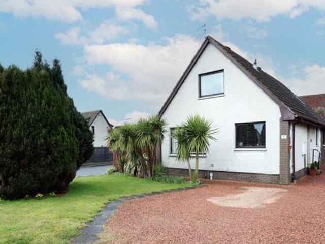 4 Bedroom Detached House For Sale In Windygates, Leven