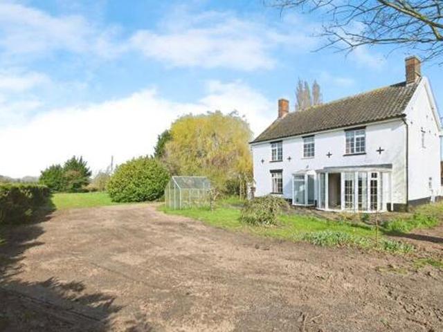 4 Bedroom Detached House For Sale In Winfarthing