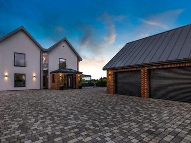 4 Bedroom Detached House For Sale In Winfarthing