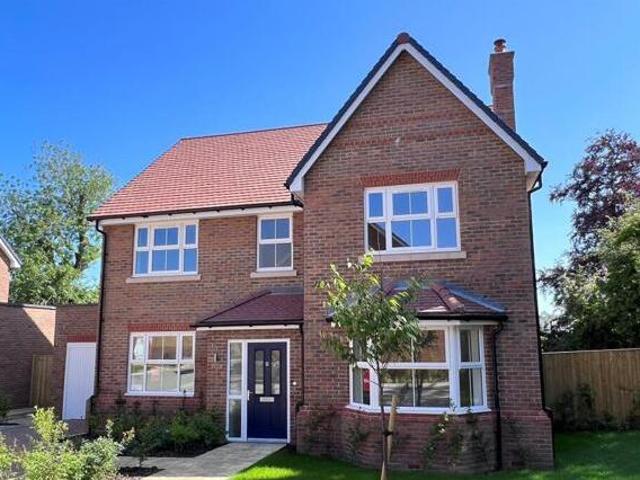 4 Bedroom Detached House For Sale In Winslow