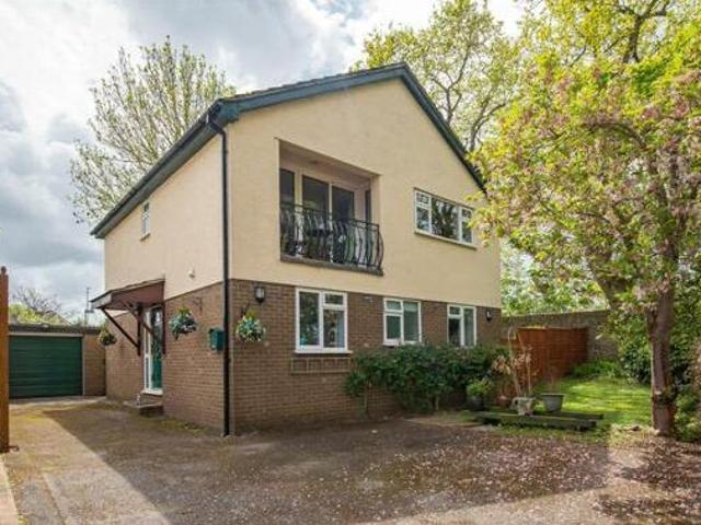 4 Bedroom Detached House For Sale In Winterbourne