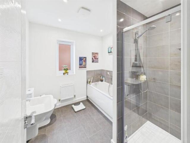 4 bedroom detached house for sale in Wrendale Drive, Worcester, Worcestershire, WR2