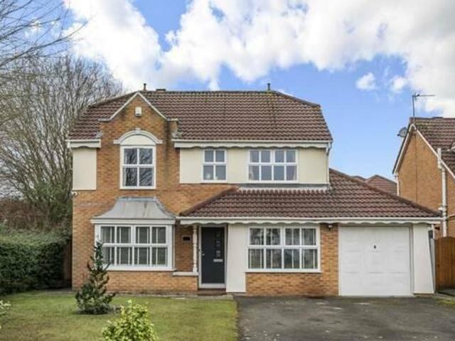 4 bedroom detached house for sale in Wrenswood Drive Worsley Manchester M28