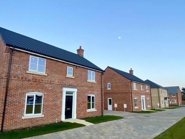 4 Bedroom Detached House For Sale In Wrentham, Suffolk