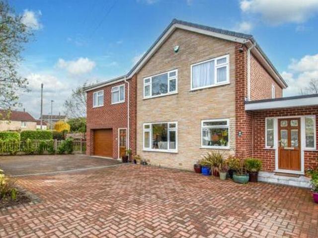 4 Bedroom Detached House For Sale In Wrenthorpe