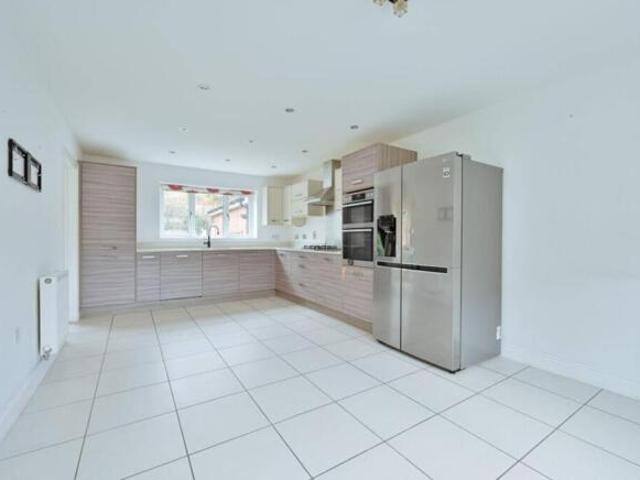 4 bedroom detached house for sale in Wright Close, Bushey, WD23