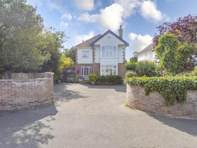 4 bedroom detached house for sale in Wroxham Road, Sprowston, NR7