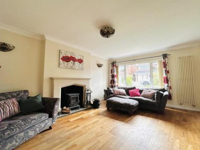 4 bedroom detached house for sale in Wychwood Avenue, Lymm, WA13