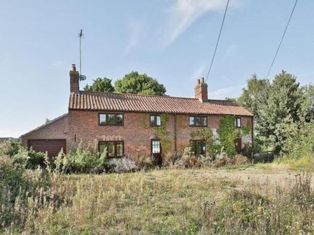 4 Bedroom Detached House For Sale In Toftrees