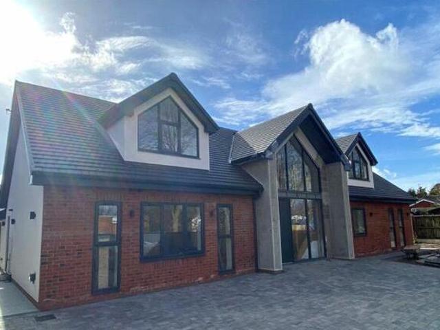 4 Bedroom Detached House For Sale In ton