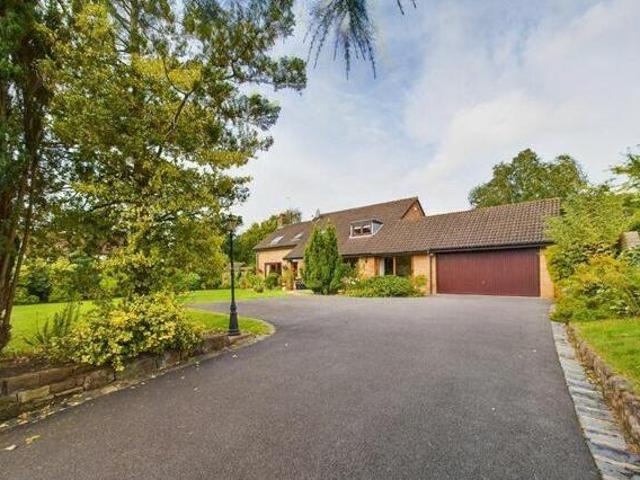 4 Bedroom Detached House For Sale In ton