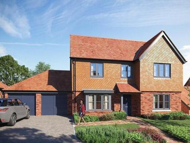 4 Bedroom Detached House For Sale In Tonbridge Road, Hildenborough