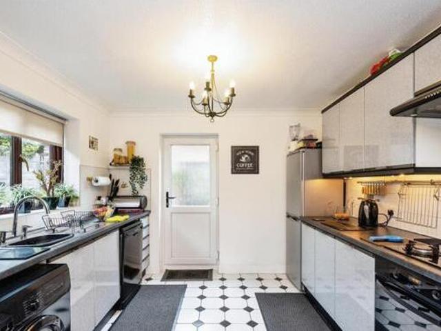 4 Bedroom Detached House For Sale In Tonna