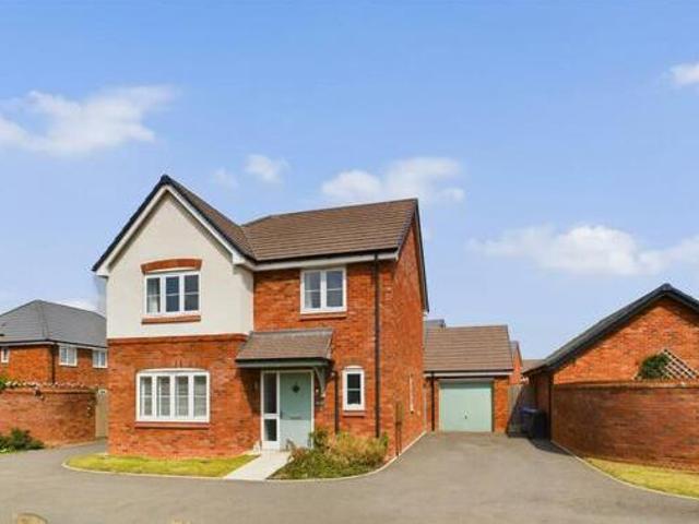 4 Bedroom Detached House For Sale In Tatenhill