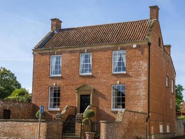 4 Bedroom Detached House For Sale In Taunton, Somerset