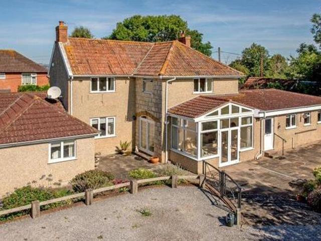 4 Bedroom Detached House For Sale In Taunton, Somerset
