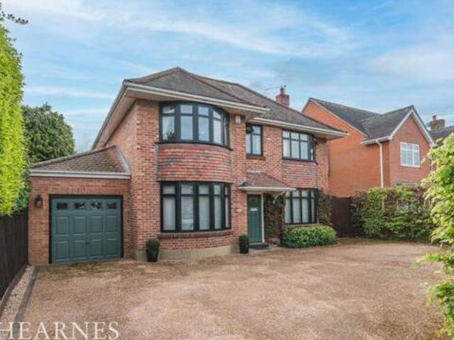 4 Bedroom Detached House For Sale In Talbot Woods, Bournemouth