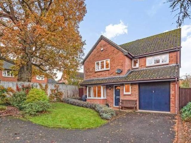 4 bedroom detached house for sale in Tall Trees St Ippolyts Hitchin SG4
