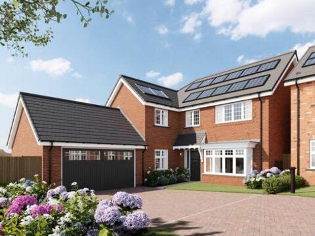 4 Bedroom Detached House For Sale In Tamworth