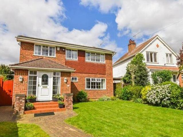 4 Bedroom Detached House For Sale In Taplow, Maidenhead