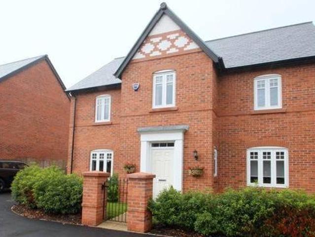 4 bedroom detached house for sale in Tarporley Cheshire Lamont Property Ref 3082 CW6