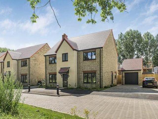4 Bedroom Detached House For Sale In Temple Gate
