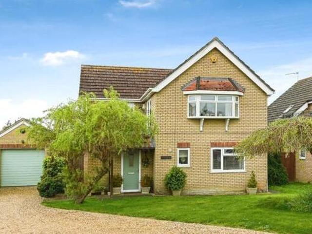 4 Bedroom Detached House For Sale In Ten Mile Bank