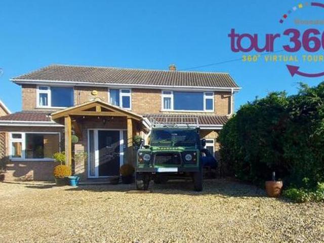 4 Bedroom Detached House For Sale In Thurlby, Lincolnshire