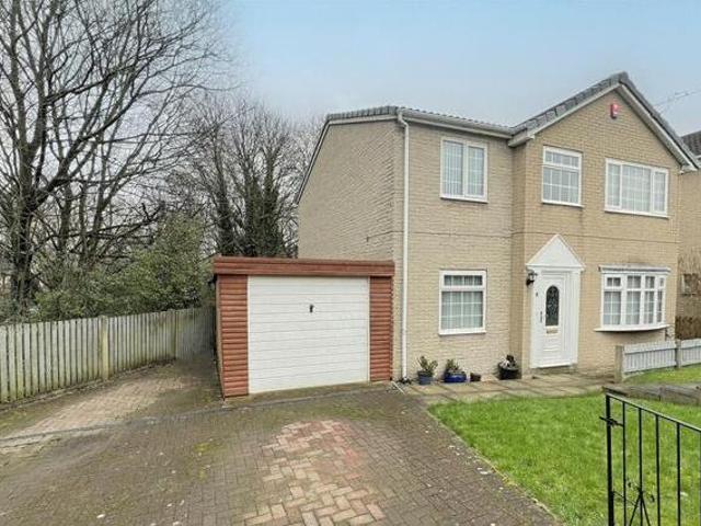 4 Bedroom Detached House For Sale In Thackley, Bradford