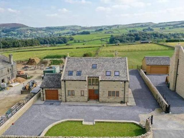 4 bedroom detached house for sale in The Old Stables Scholes Moor Road Holmfirth HD9 1RU HD9