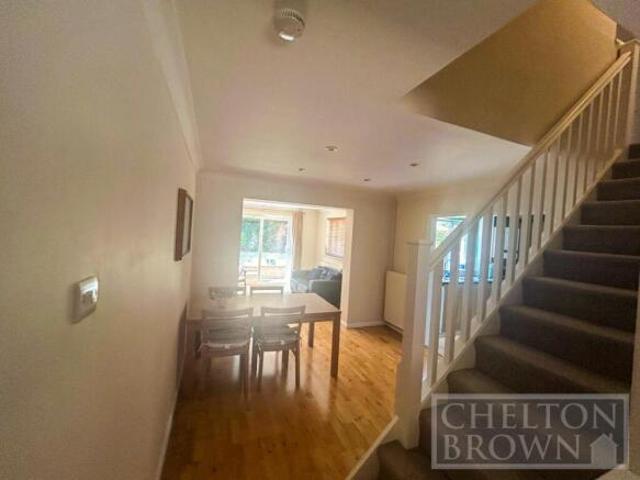 4 bedroom detached house for sale in The Avenue, Cliftonville, Northampton, Northamptonshire, NN1
