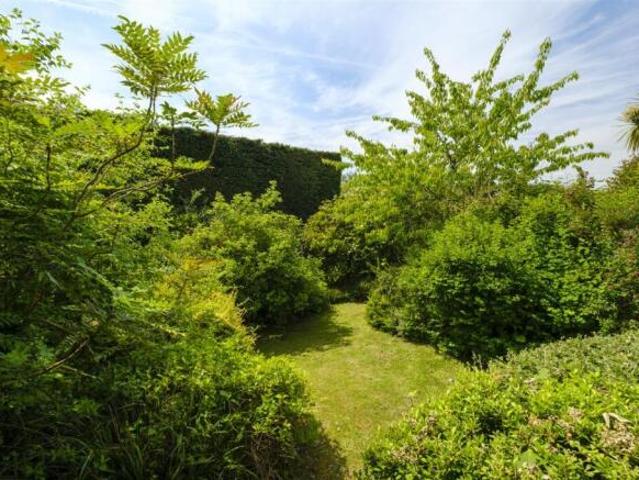 4 bedroom detached house for sale in The Almonds, Bearsted, ME14