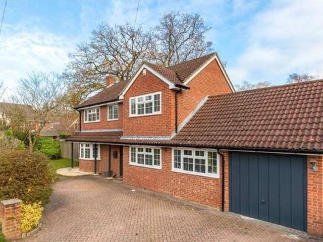 4 bedroom detached house for sale in The Broadway Sandhurst Berkshire GU47
