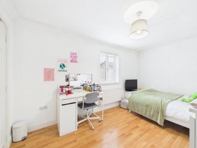 4 bedroom detached house for sale in The Causeway, Quedgeley, Gloucester, Gloucestershire, GL2