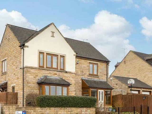 4 bedroom detached house for sale in The Coppice Gomersal BD19