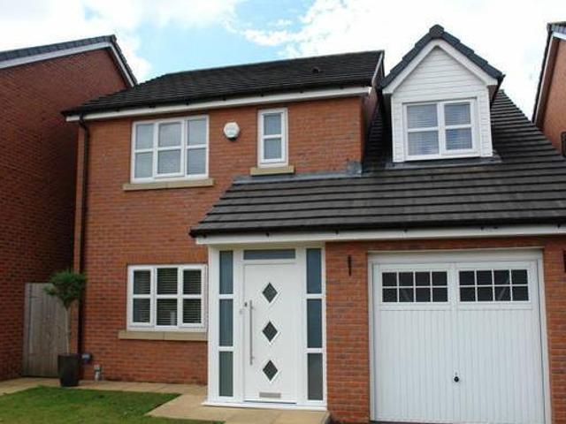 4 bedroom detached house for sale in The Crescent Shaw OL2