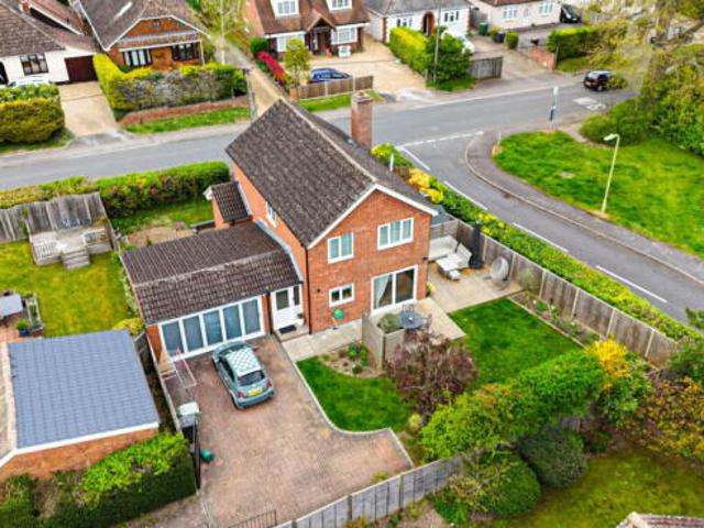 4 bedroom detached house for sale in The Dell, Old Basing RG24 7EQ, RG24