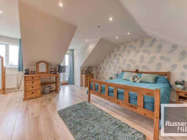 4 bedroom detached house for sale in The Drive, New Costessey, NR5