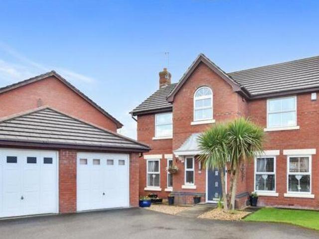 4 Bedroom Detached House For Sale In The Fairways