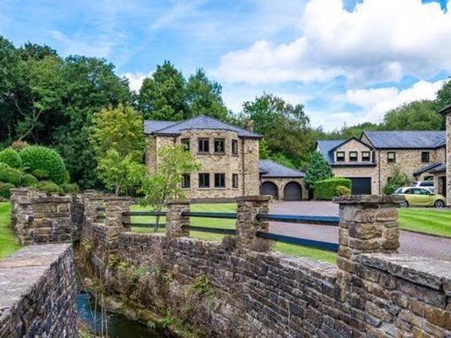 4 bedroom detached house for sale in The Gardens Edgworth Bolton BL7 0 BL7
