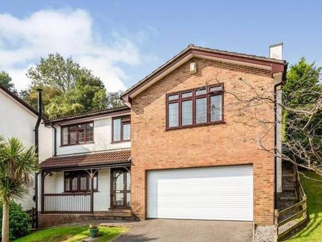4 bedroom detached house for sale in The Glen Worle Weston Super Mare North Somerset BS22 BS22