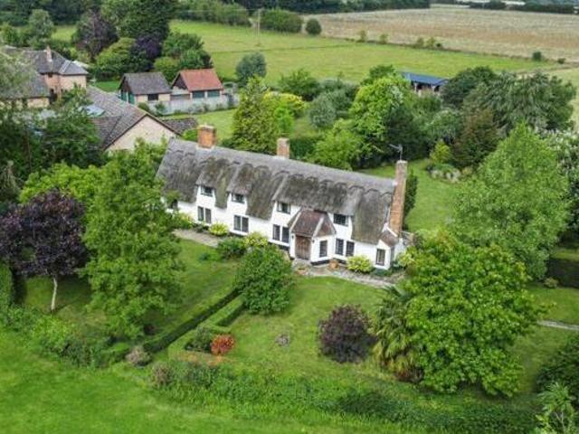 4 Bedroom Detached House For Sale In The Green, Elmsett
