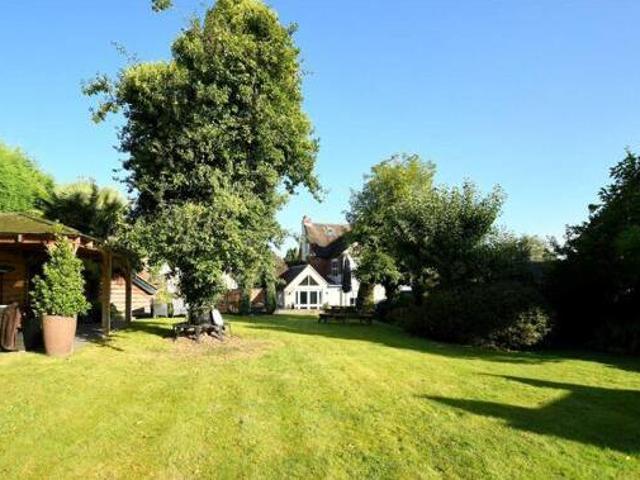 4 Bedroom Detached House For Sale In The Green, Handscare