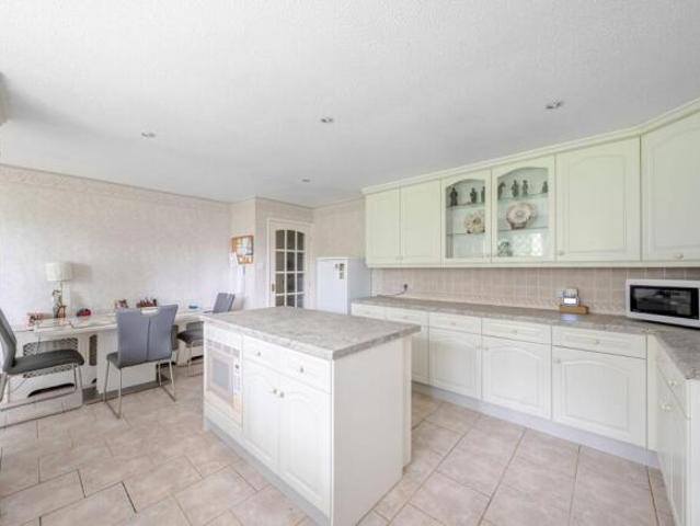 4 bedroom detached house for sale in The Lawns, Harrogate, HG2
