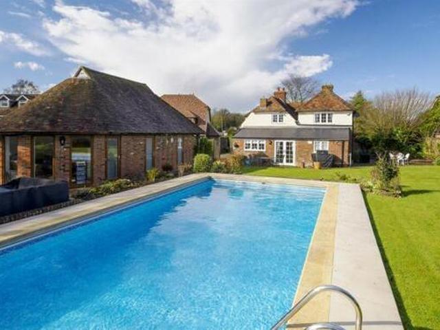 4 Bedroom Detached House For Sale In The Lees
